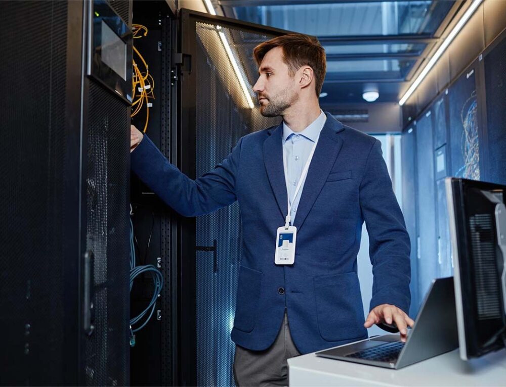 12 Considerations for an Effective Data Center Strategy